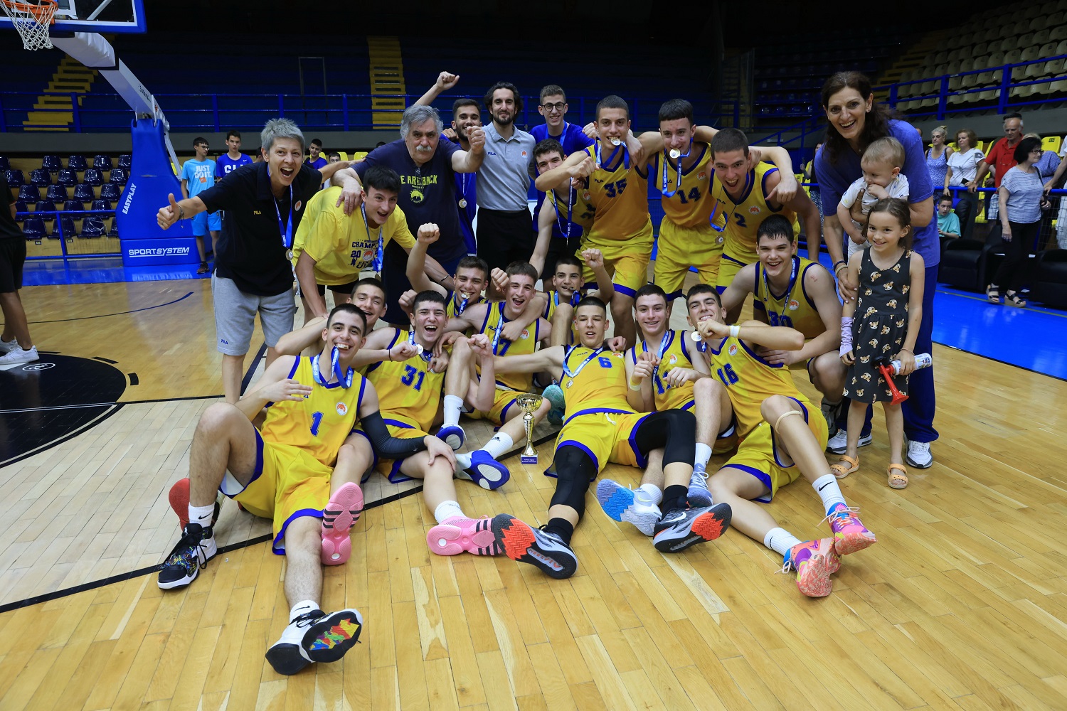 Πρωταθλητής στο Legacy Basketball Tournament o ΓΣ Περιστερίου! - ΓΣ ...